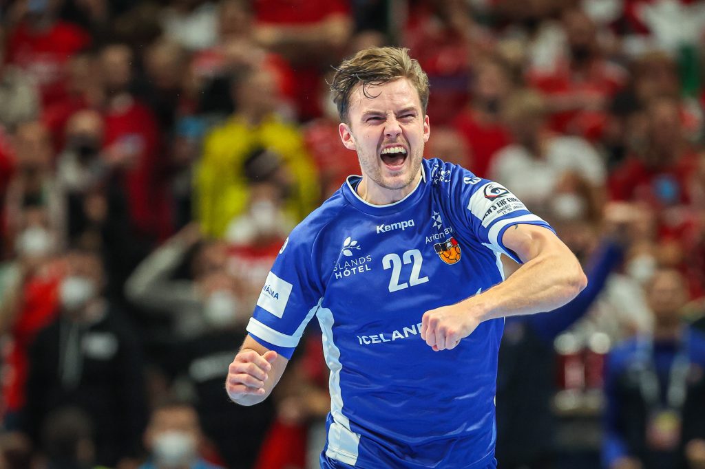 Sigvaldi og Janus höfðu betur í Íslendingaslag | Handbolti.is