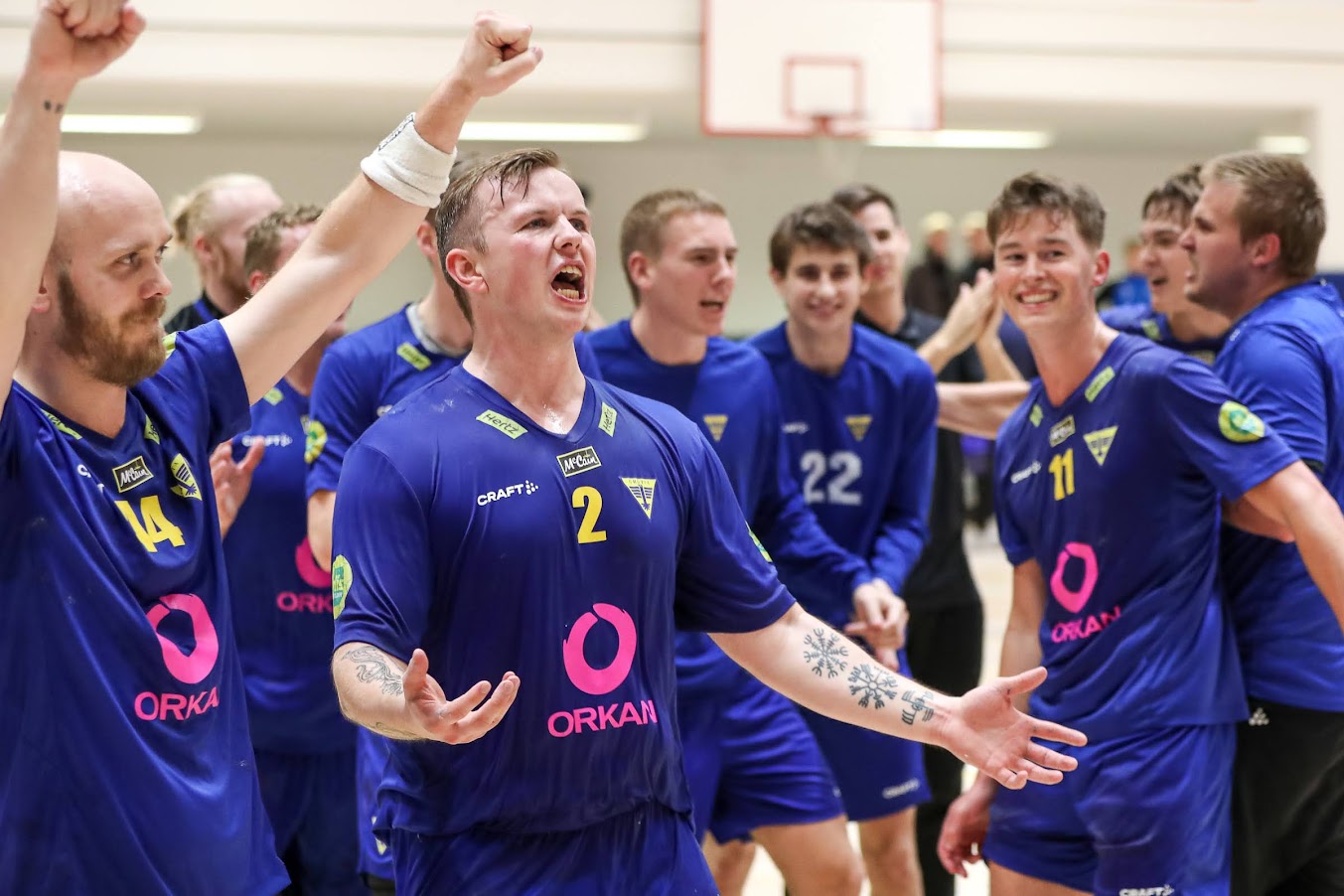 Fram fór á toppinn á háspennukvöldi – úrslit og markaskorarar ...