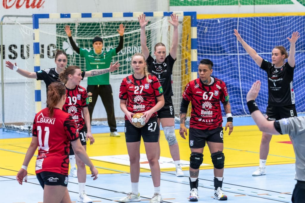 Dagskráin: Hver hreppir annað sæti og hvaða lið fellur? | Handbolti.is