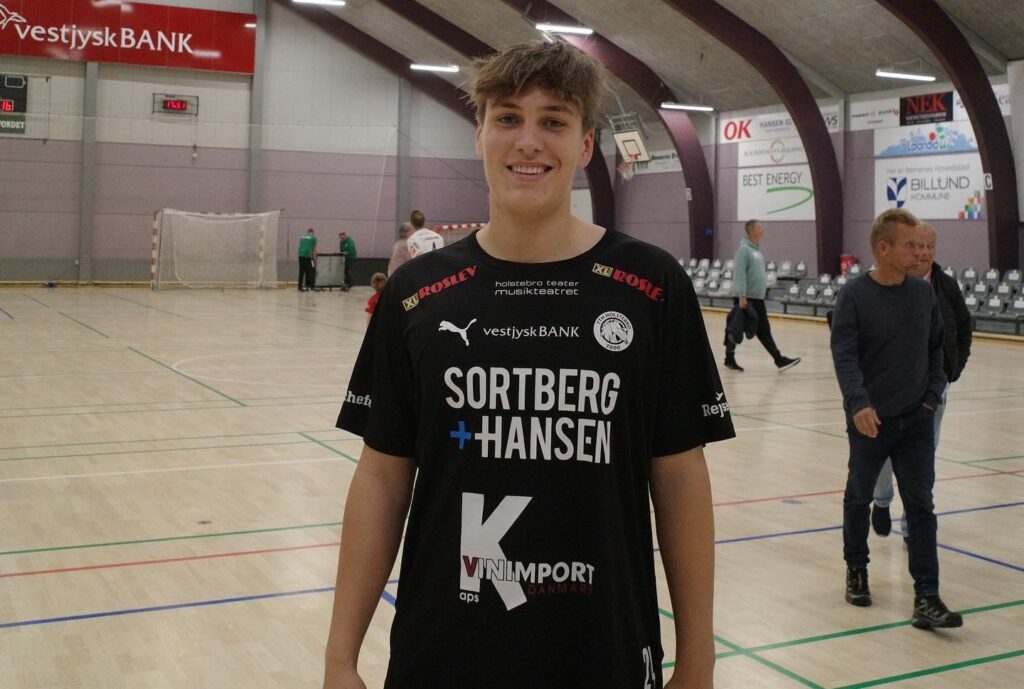 Jón Ísak var í fyrsta sinn í aðalliði THH Holstebro | Handbolti.is