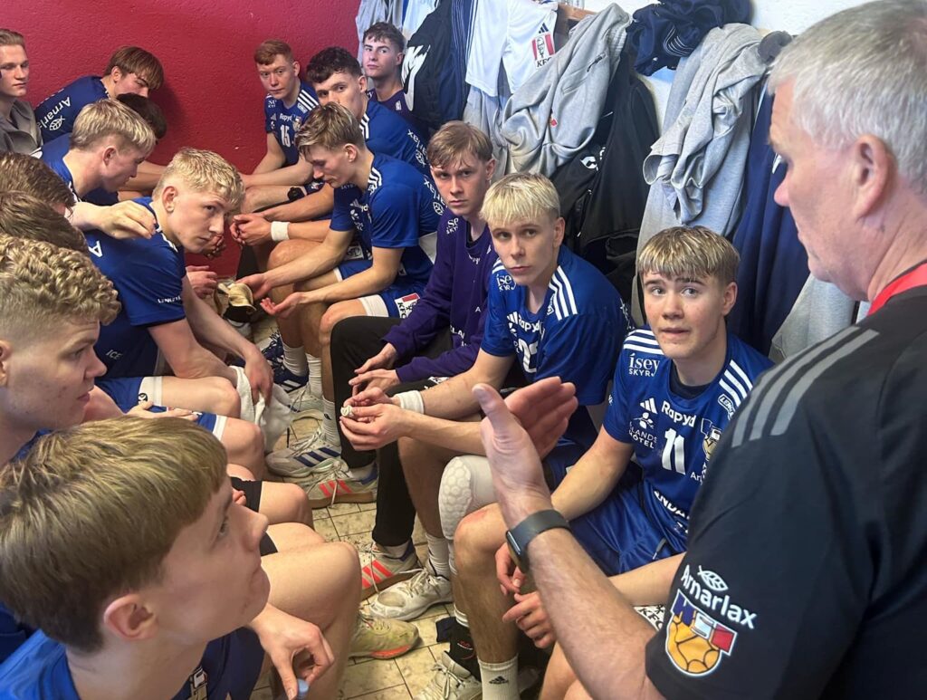 Heimir og Maksim velja 26 pilta til æfinga 19 ára landsliðsins um aðra ...