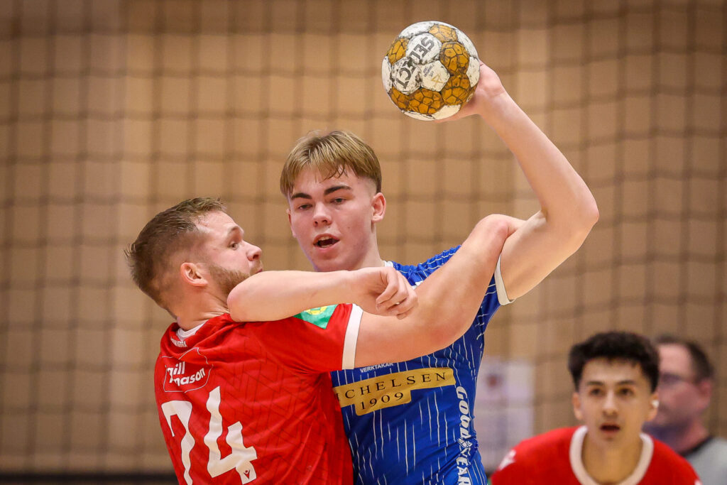 Ótrúleg kaflaskipti í Lambhagahöllinni – Fram er komið upp að hlið FH ...