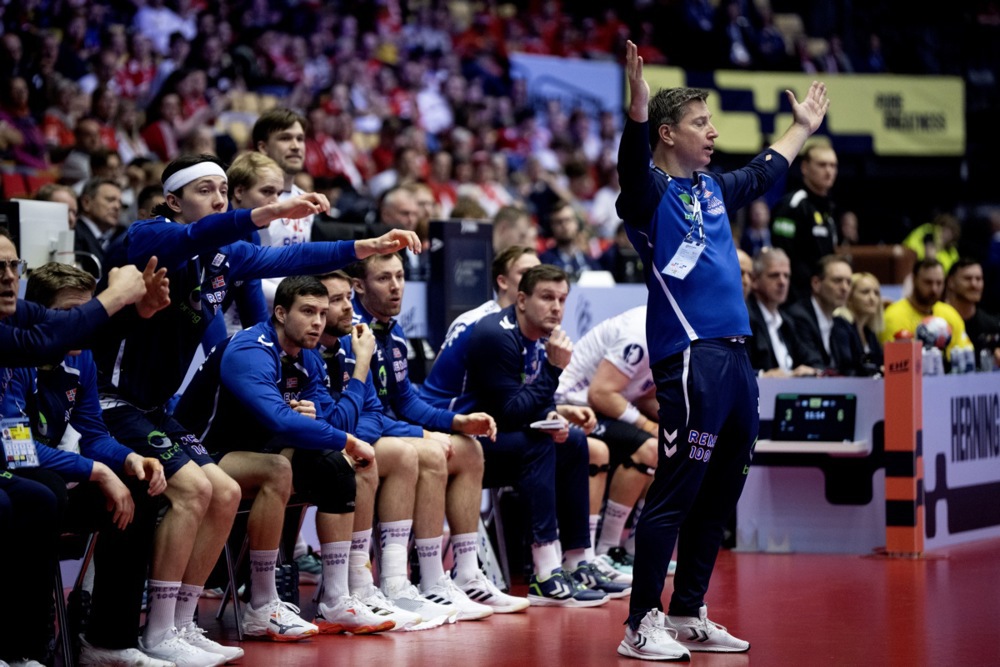 Jafntefli sem kom að litlum notum | Handbolti.is